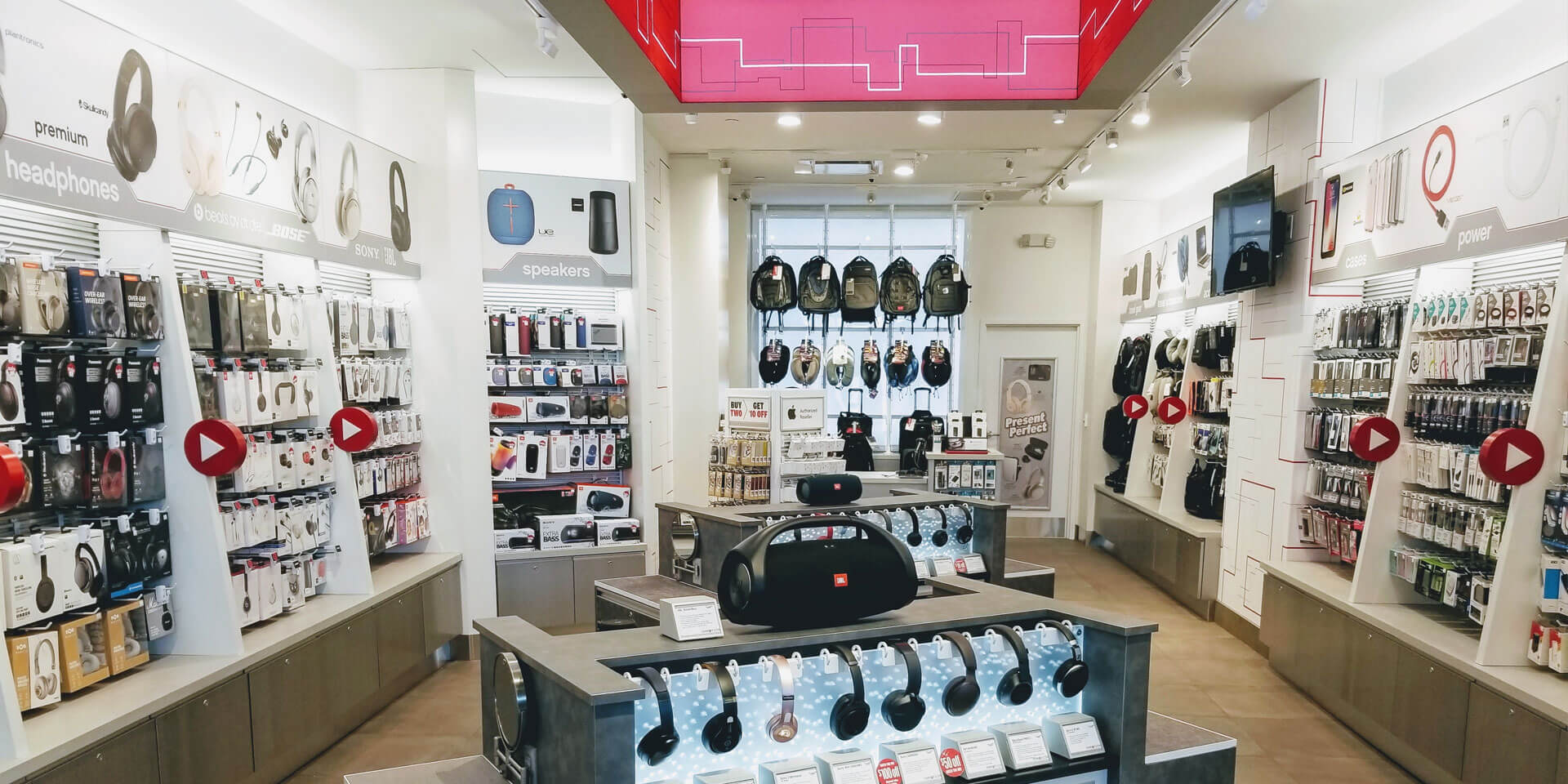 InMotion Entertainment chose LS Retail software solution